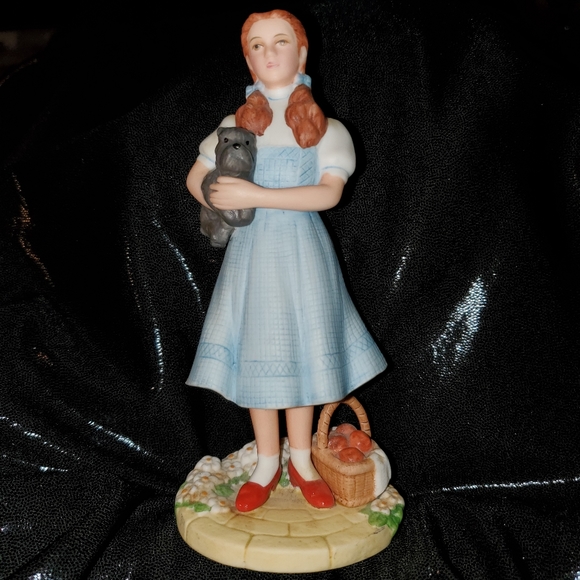 Avon | Accents | Avon Images Of Hollywood Wizard Of Oz Dorothy Toto ...